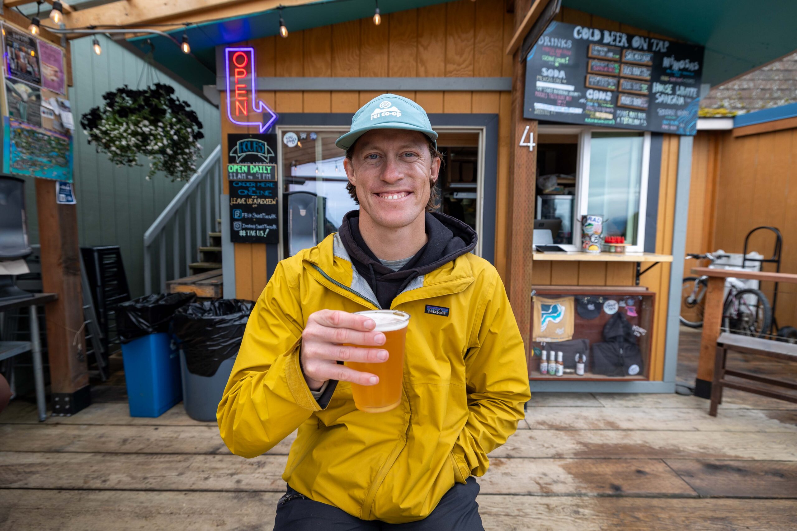 9 Can’t-Miss Restaurants in Homer, Alaska (Best Eats in Town!)