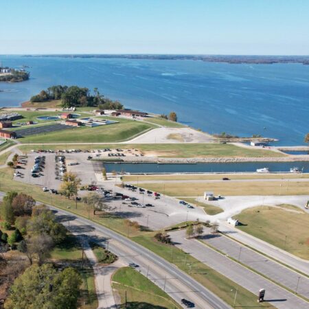 The Ultimate Guide for Boating the Tennessee River (Chattanooga Side Trip)