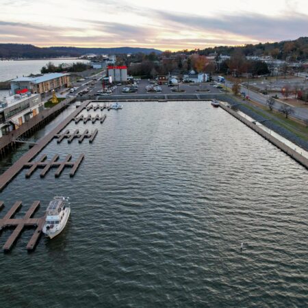 The Ultimate Guide for Boating the Tennessee River (Chattanooga Side Trip)